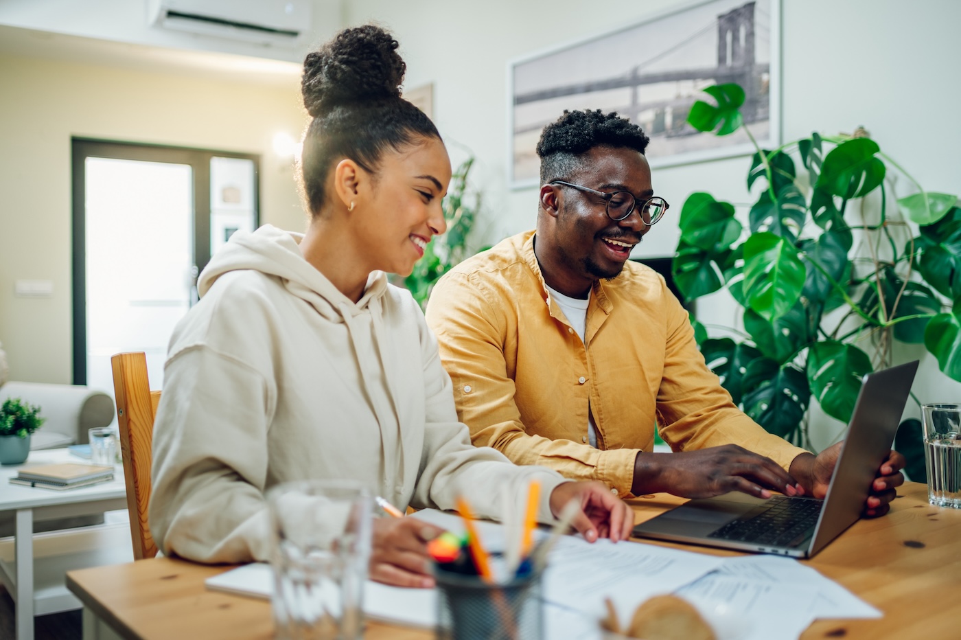 Should Newlywed Couples Get Life Insurance? - Experian