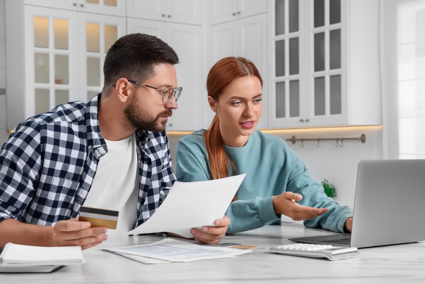 What It Means When Your Credit Card Application is Under Review - Experian